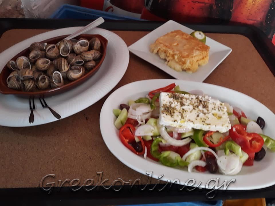 ΤΑΒΕΡΝΑ ΚΟΚΚΙΝΗ ΧΑΝΙ ΗΡΑΚΛΕΙΟ "ΤΟ ΚΥΜΑ" ΠΑΠΑΔΑΚΗ ΑΝΔΡΟΝΙΚΗ ...