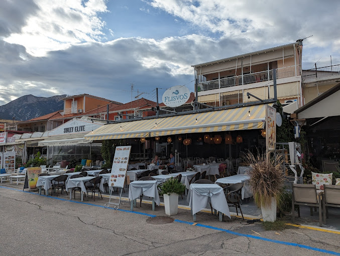 ΕΣΤΙΑΤΟΡΙΟ ΝΥΔΡΙ ΛΕΥΚΑΔΑ "ΦΛΟΙΣΒΟΣ - FLISVOS RESTAURANT" ΣΤΑΥΡΑΚΑΣ ...