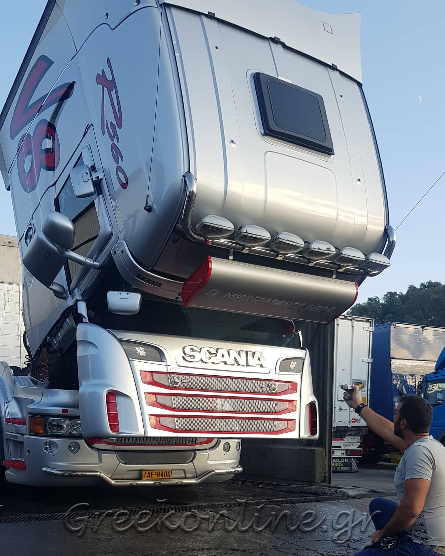 ΜΕΤΑΦΟΡΙΚΗ ΕΤΑΙΡΕΙΑ ΗΡΑΚΛΕΙΟ ΜΑΚΡΥΜΑΝΩΛΑΚΗΣ